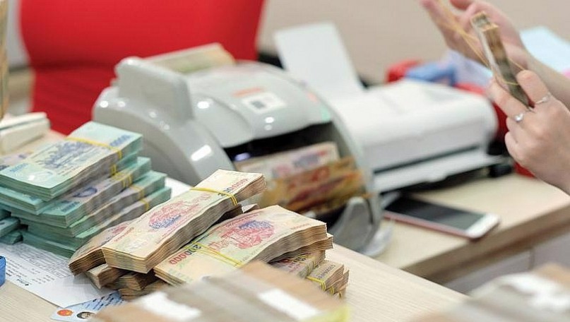 Another six months for debt restructuring but need to manage bad debt risks Another six months for debt restructuring but need to manage bad debt risks